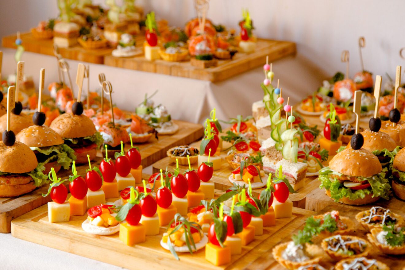 7 Best Easy and Tasty Recipes for Your Next Buffet - Afreen Rahat